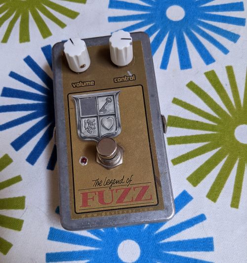 Devi Ever Bit: The Legend of Fuzz – Stompbox Sonic